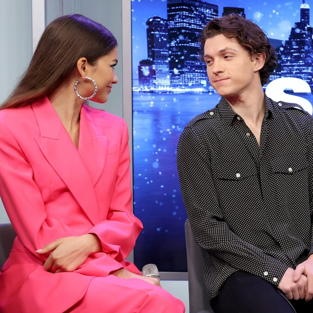 The Sweet Way Zendaya Is Supporting Tom Holland’s New Film – Celebrity ...
