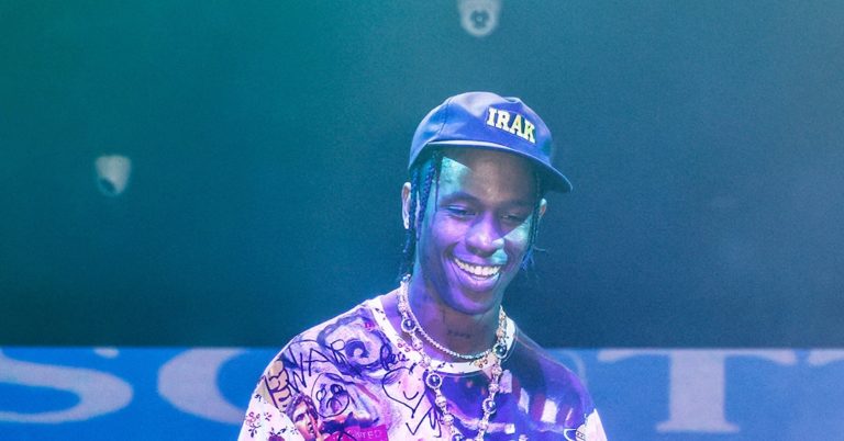 Travis Scott Performs First Public Concert Since Astroworld Tragedy ...
